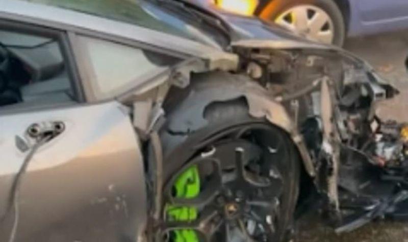 Dashcam helps clear UPS driver of writing off £180,000 Lamborghini | MT ...