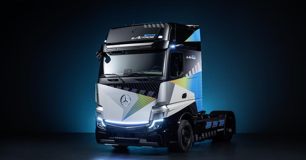 Amazon and Rhenus set to start Mercedes e-Actros truck testing in 2023 ...