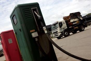 Chancellor freezes fuel duty in Autumn Statement | MT Article | Motor ...