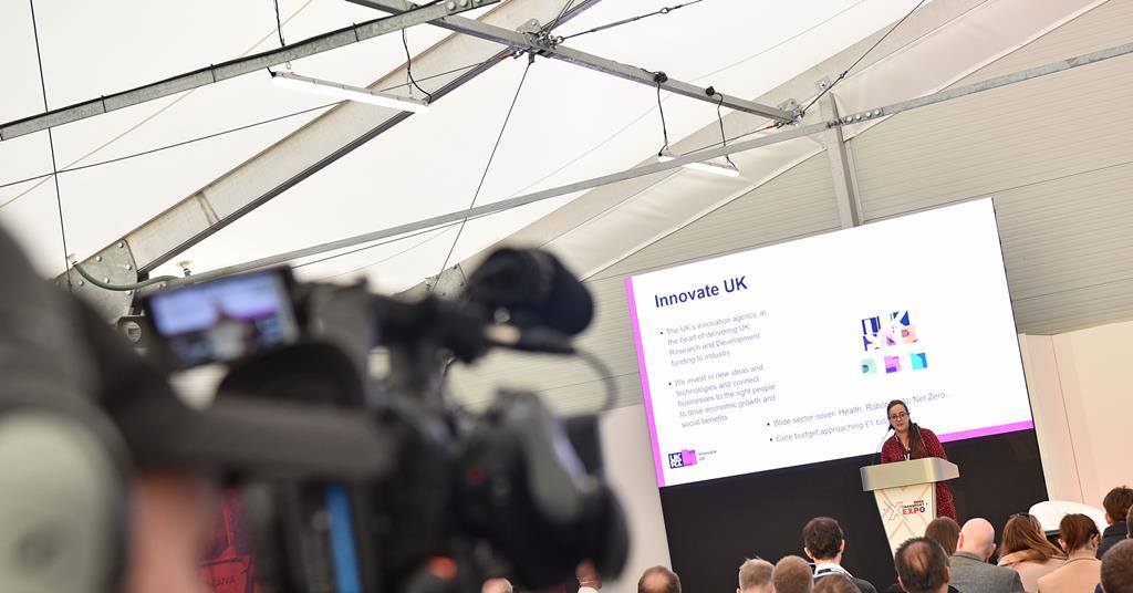 UK givernment-funded zero emission HGV and infrastructure demonstrator ...