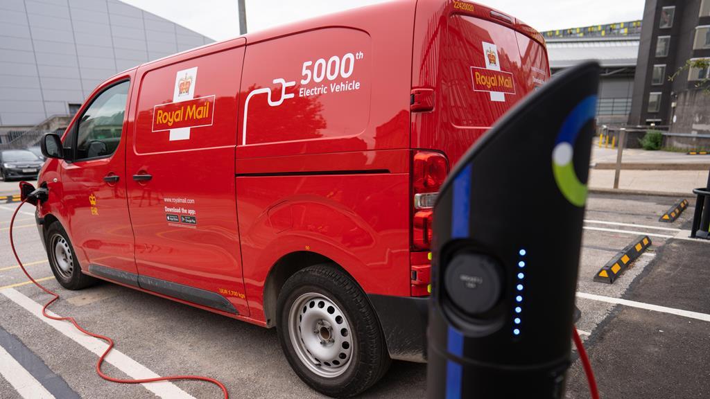 Royal Mail will add more than 2,000 electric vans to its fleet over the ...