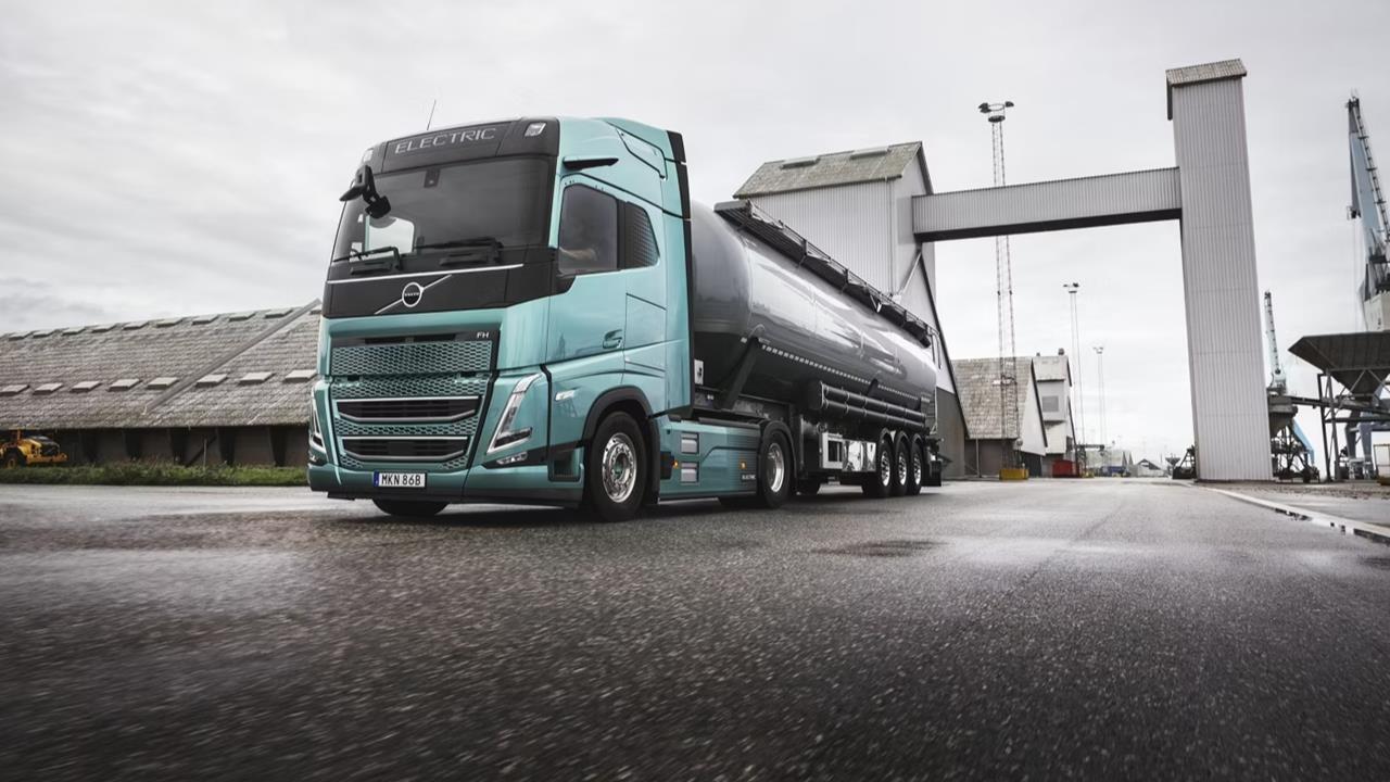Volvo Trucks raises the bar with launch of 700 km range FH Aero ...