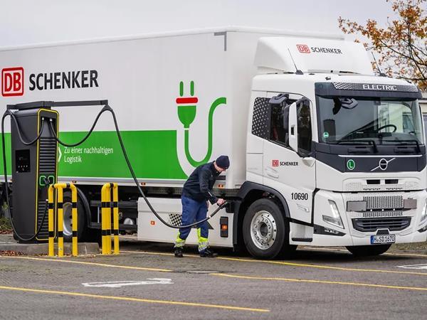 DB Schenker expands electric fleet with 40 Volvo FM electric trucks ...